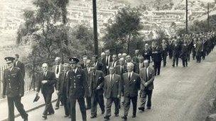 Prince Charles visits Six Bells miners' memorial - BBC News