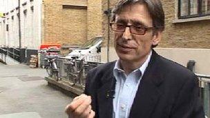 Cyclists 'urged to get insurance' - BBC News