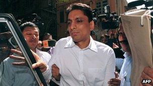Shahid Balwa granted bail in telecoms scandal - BBC News