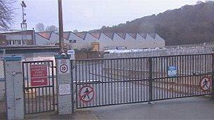 75 jobs to go at Blackwood's Hawker Siddeley Switchgear - BBC News