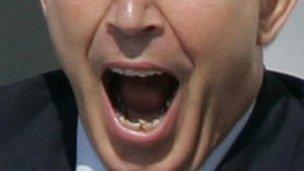 Catching a yawn 'a family matter' - BBC News