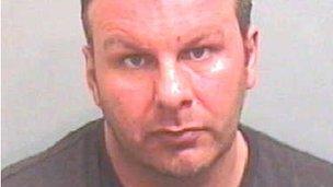 Lee Thompson jailed over Janet Graney Essex hotel murder - BBC News