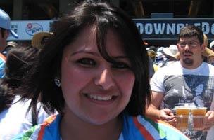 India's 'Swami Army' brings Bollywood colour to cricket - BBC News