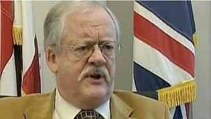 Conservative MEP Roger Helmer joins UKIP - BBC News