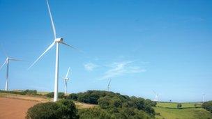 Full power for Fullabrook wind farm turbines - BBC News