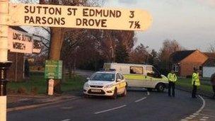Sutton St James stand-off: Man's body found - BBC News