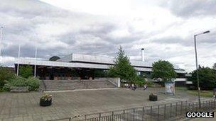 Commonwealth Pool in Edinburgh to reopen in March - BBC News