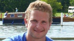 Record breaking Atlantic rower returns home to Buckinghamshire - BBC News