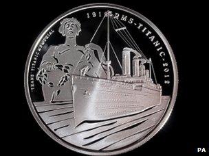 Titanic £5 commemorative coin released by Royal Mint - BBC News