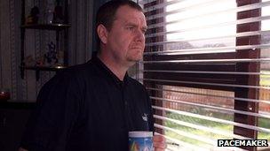 Nine men cleared of murdering UDA man Tommy English - BBC News
