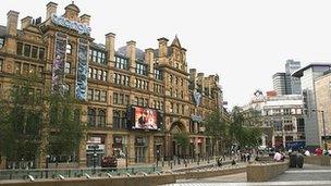 'Covent Garden of North' plan for Manchester's Triangle - BBC News