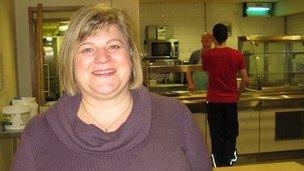 Cash boost for Sheffield Cathedral homeless project - BBC News