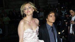 Desert Island Discs guest Jamie Cullum plays own choices - BBC News