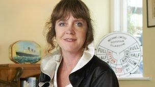 Ruined life of Robert Hichens - 'the man who sank Titanic' - BBC News