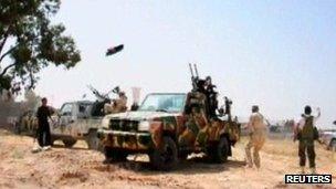 Libya clashes: 'At least 14 dead' around Zuwara - BBC News