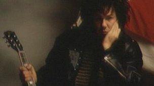 Gary Moore celebrated in Belfast Oh Yeah exhibition - BBC News