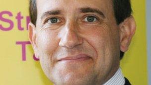 Profile: London mayoral candidate Lawrence Webb - BBC News