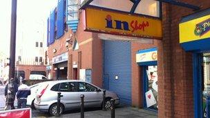 InShops in Belfast close their doors for the final time - BBC News
