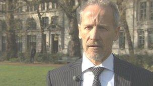 Elected mayors need wider powers: Warwick Commission - BBC News