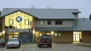 Girl dies during game of rounders at Angley School - BBC News