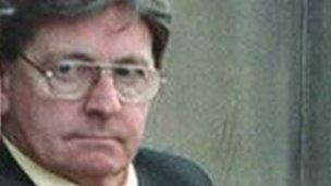 Lochgelly man Andrew Whitelaw jailed for Fife's largest child porn haul ...