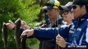 Rich and poor share sport fishing passion - BBC News