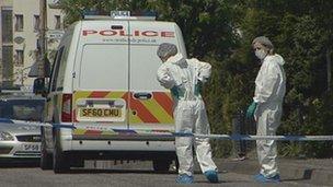 Murder probe over street stabbing in Castlemilk, Glasgow - BBC News