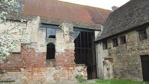 Blackfriars Priory back in business in Gloucester - BBC News