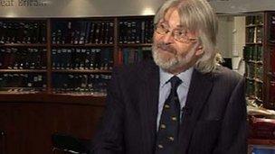 Jubilee memorabilia 'not a goldmine' - BBC News