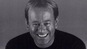 Comedian Duncan Norvelle suffers stroke - BBC News