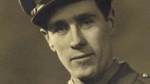Alan Turing: Colleagues share their memories - BBC News