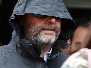 Lottery winner Edward Putman jailed for benefit fraud - BBC News