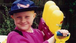 Cancer survivor Vicky Forster hopes to find a cure - BBC News