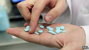 Polypill 'could save thousands' of lives - BBC News