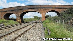 Great Western Main Line structures get protected status - BBC News