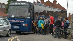 Skegness seaside treat for 550 Nottinghamshire children - BBC News