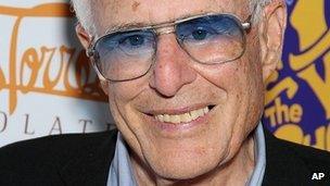 Willy Wonka director Mel Stuart dies at 83 - BBC News