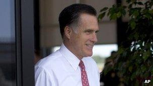 Mitt Romney seeks to end debate on his tax rate - BBC News