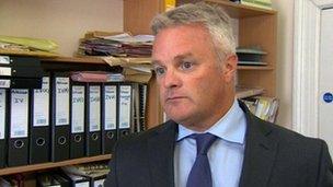 Arkinson family criticise police search - BBC News