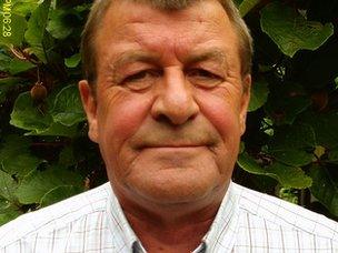 Max Bygraves: Your memories - BBC News