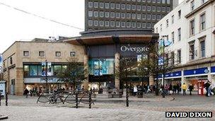 No rate cut for Dundee and Kirkcaldy shopping centres - BBC News