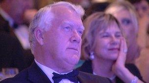 Sir Rodney Walker given freedom of Wakefield - BBC News