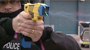 Wiltshire police to get extra stun guns - BBC News
