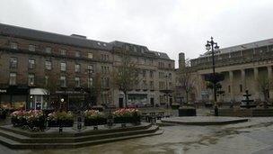 Dundee City Square upgrade agreed with £2m funding - BBC News