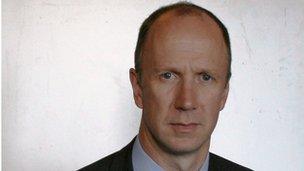 Rochdale grooming: Boss of criticised council service quits - BBC News