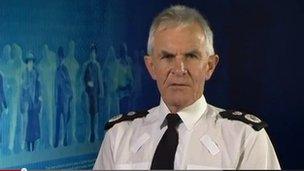 Sir Peter Fahy's thanks for shot PCs' funerals support - BBC News