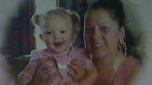 Chambers murders: Police returned blood-stained ring - BBC News