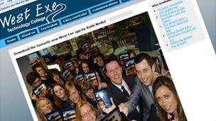 West Exe College launches mobile phone and computer app - BBC News