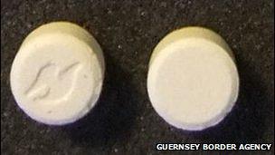 Guernsey drug trafficker Simon Domaille jailed for five years - BBC News