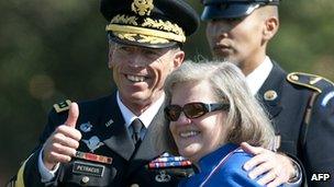 Timeline: Petraeus scandal - BBC News